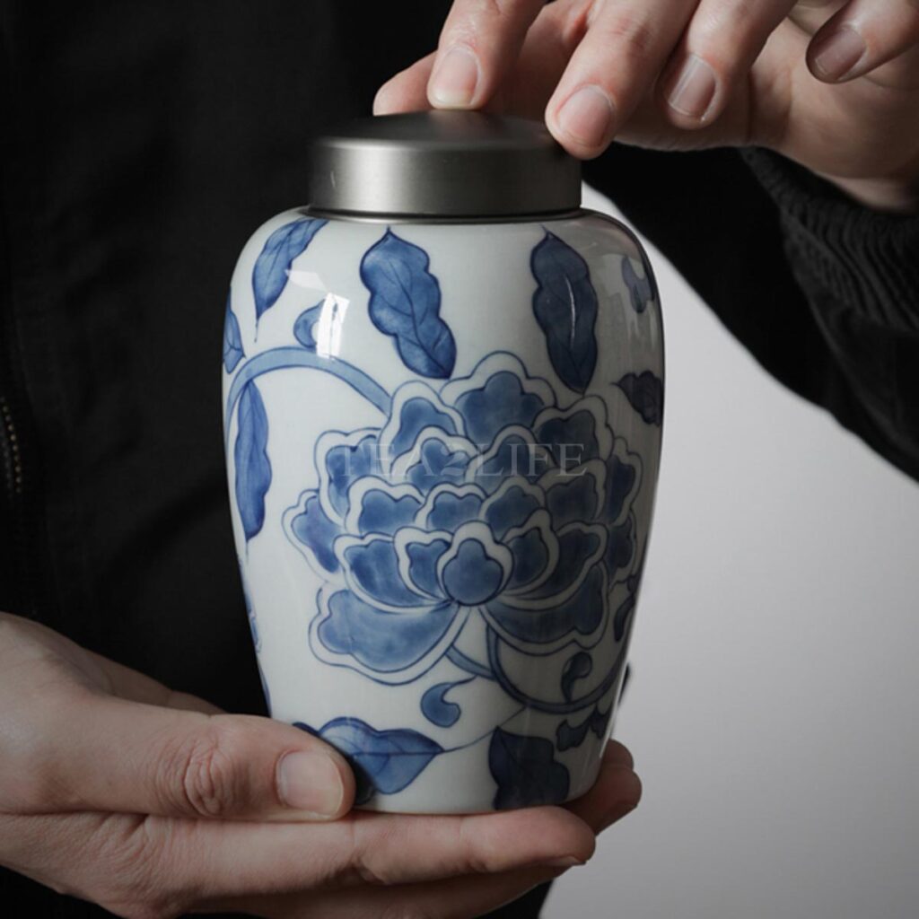 Tall Hand-painted Blue and White Porcelain Tea Caddy - Tea2Life