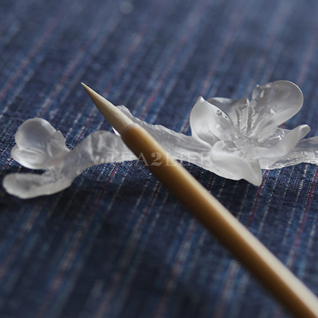 Handmade Plum Blossom Needle Holder - Tea2Life